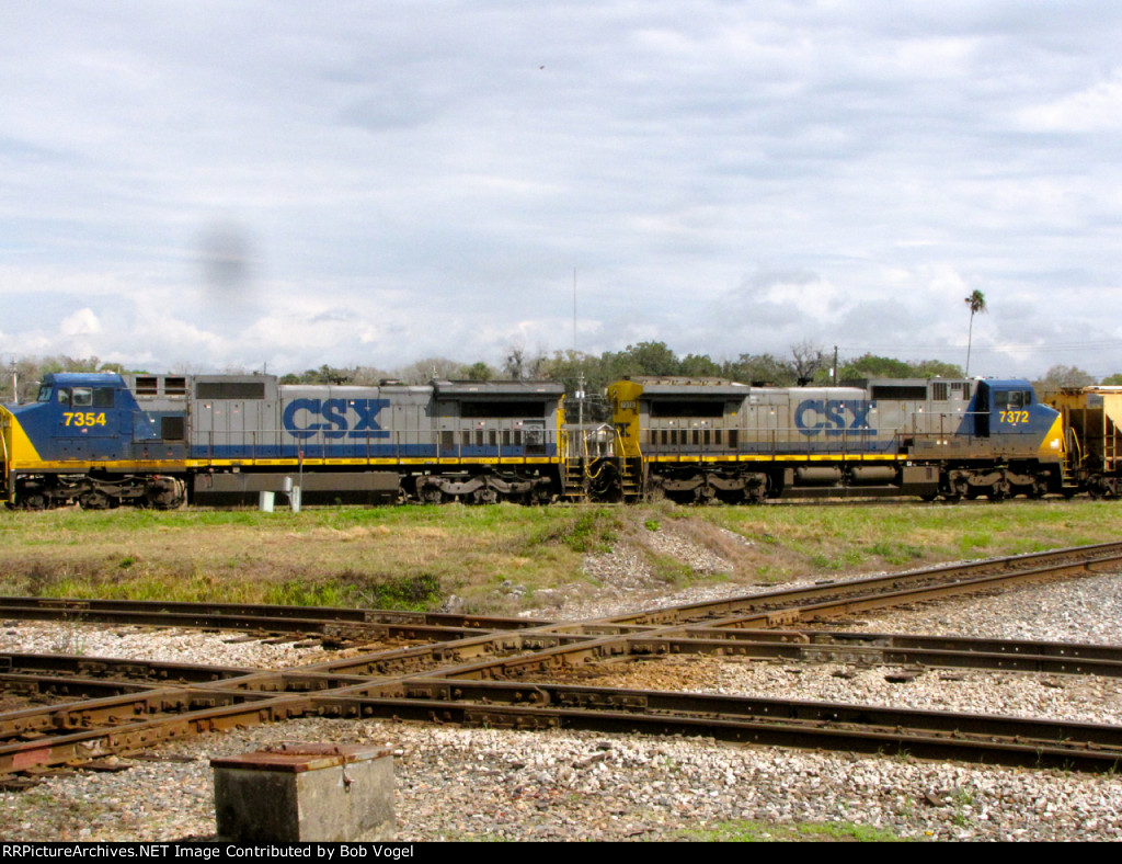CSX 7354 and 7372